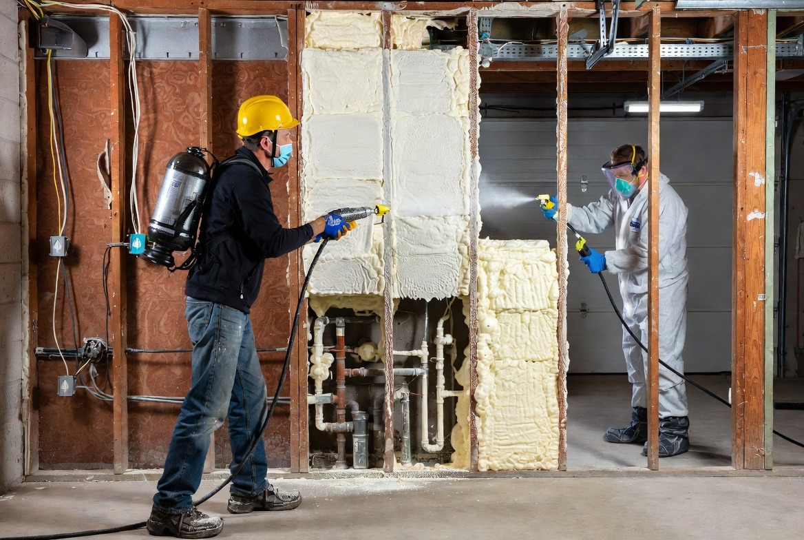 Why You Should Not DIY Spray Foam Insulation - Sprayfoam Solutions Toronto